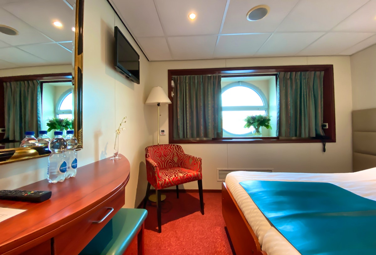 Flusskreuzfahrt Holland zur Tulpenblüte - mit MS Dutch Grace :: Saison ...